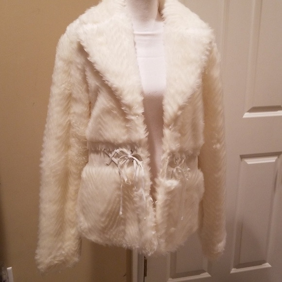 Moda International | Jackets & Coats | Ivory Faux Fur Coat By Victorias ...